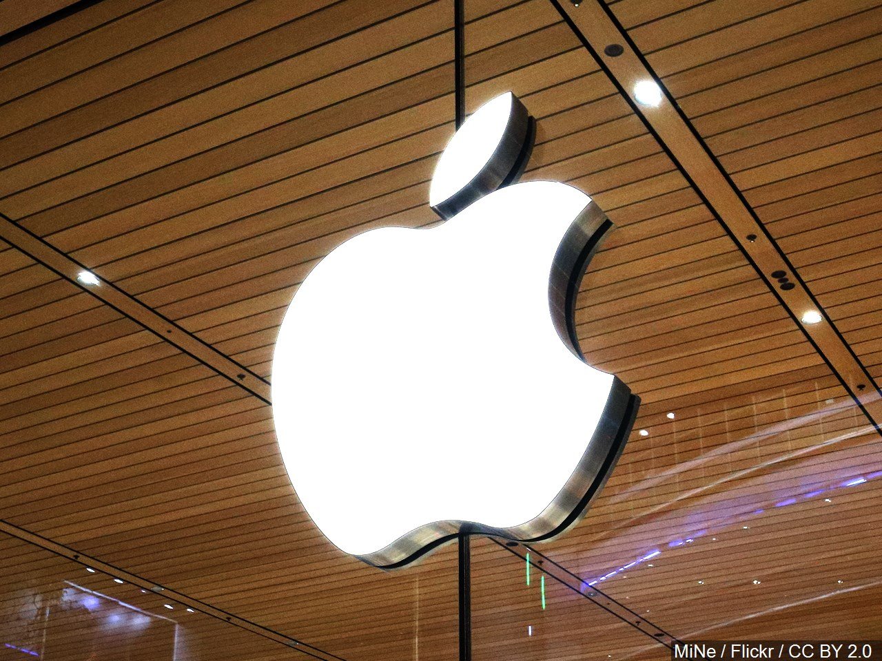 First generation iPhone auctioned for $190K