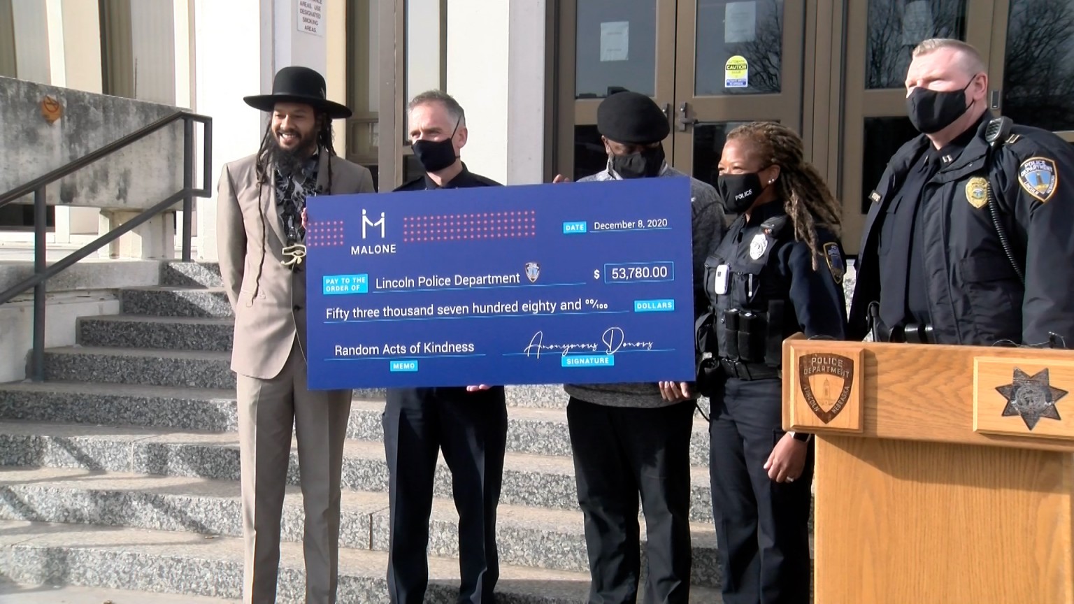 Malone Center and Lincoln Police partner up for surprise community giveaway