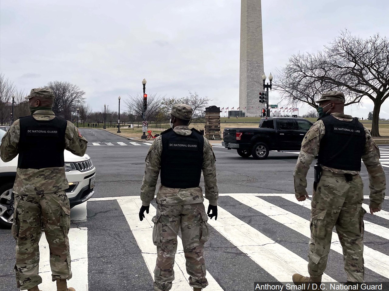 FBI vetting Guard troops in DC amid fears of insider attack