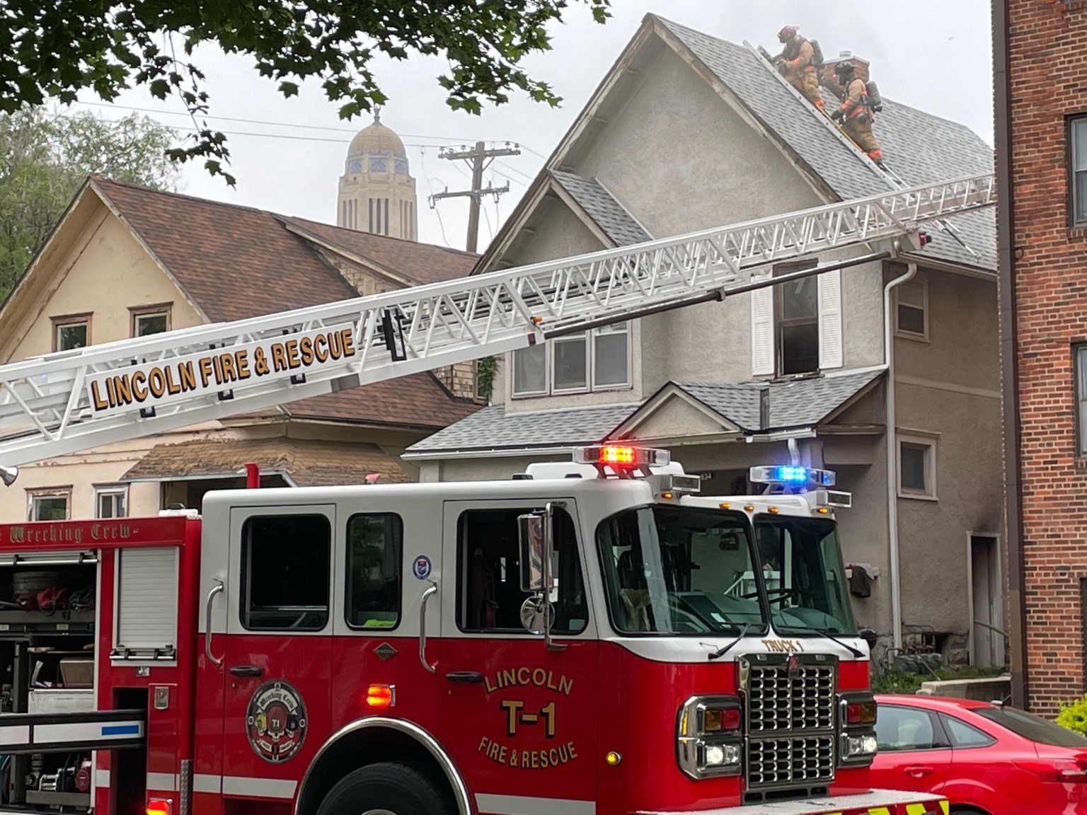Sunday morning fire tears through Lincoln home