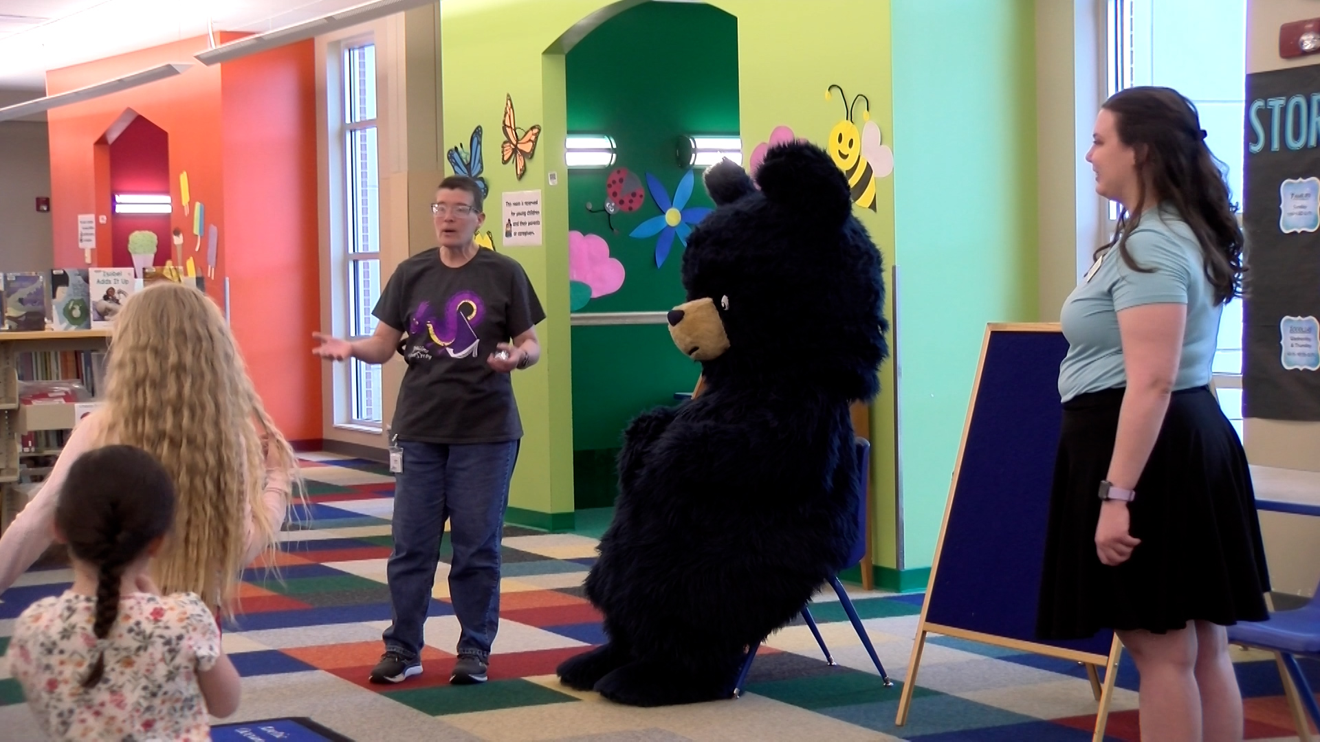 Bruce the Bear visits Lincoln Public Libraries