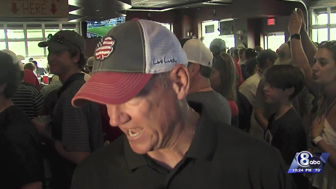 Omaha restaurant owners use "Jello Shot Challenge" as a way to give back
