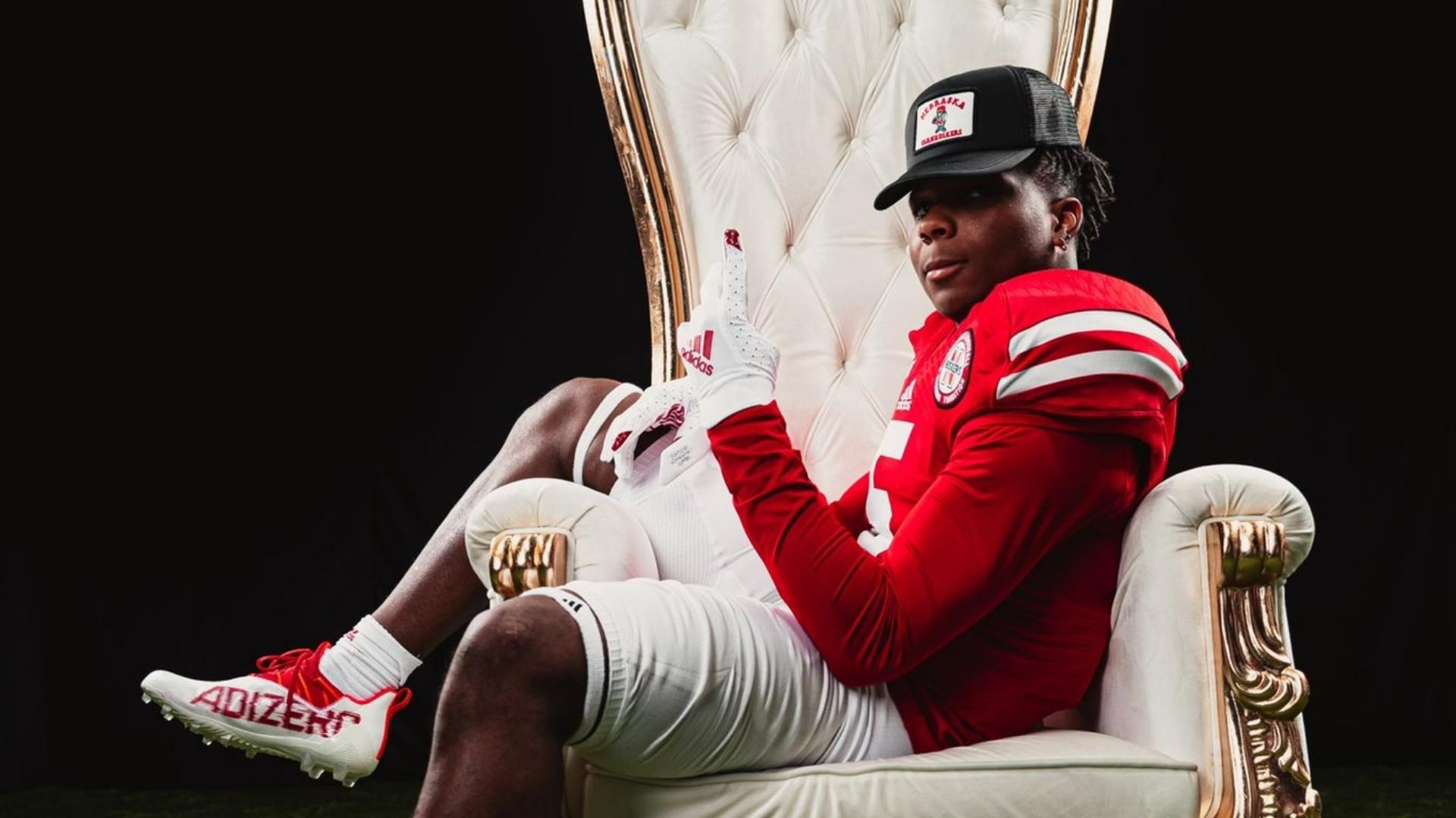 Three-star WR Jaidyn Doss from Missouri commits to Huskers Three-star WR Jaidyn Doss from Missouri commits to Huskers