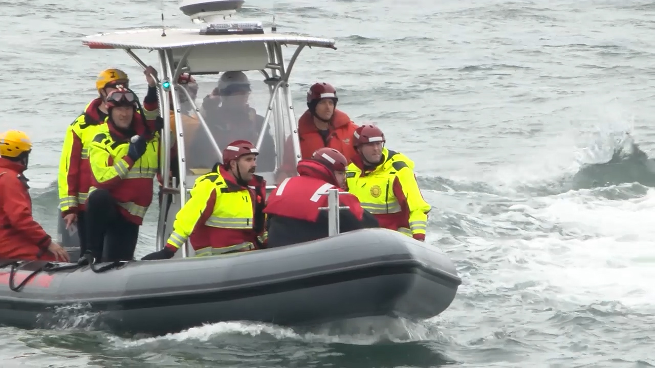 3 near-drownings, rip current warnings prompt water safety reminders