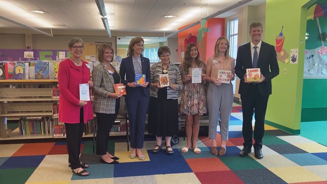 'It begins with books': Lincoln City Libraries begins new book program ...