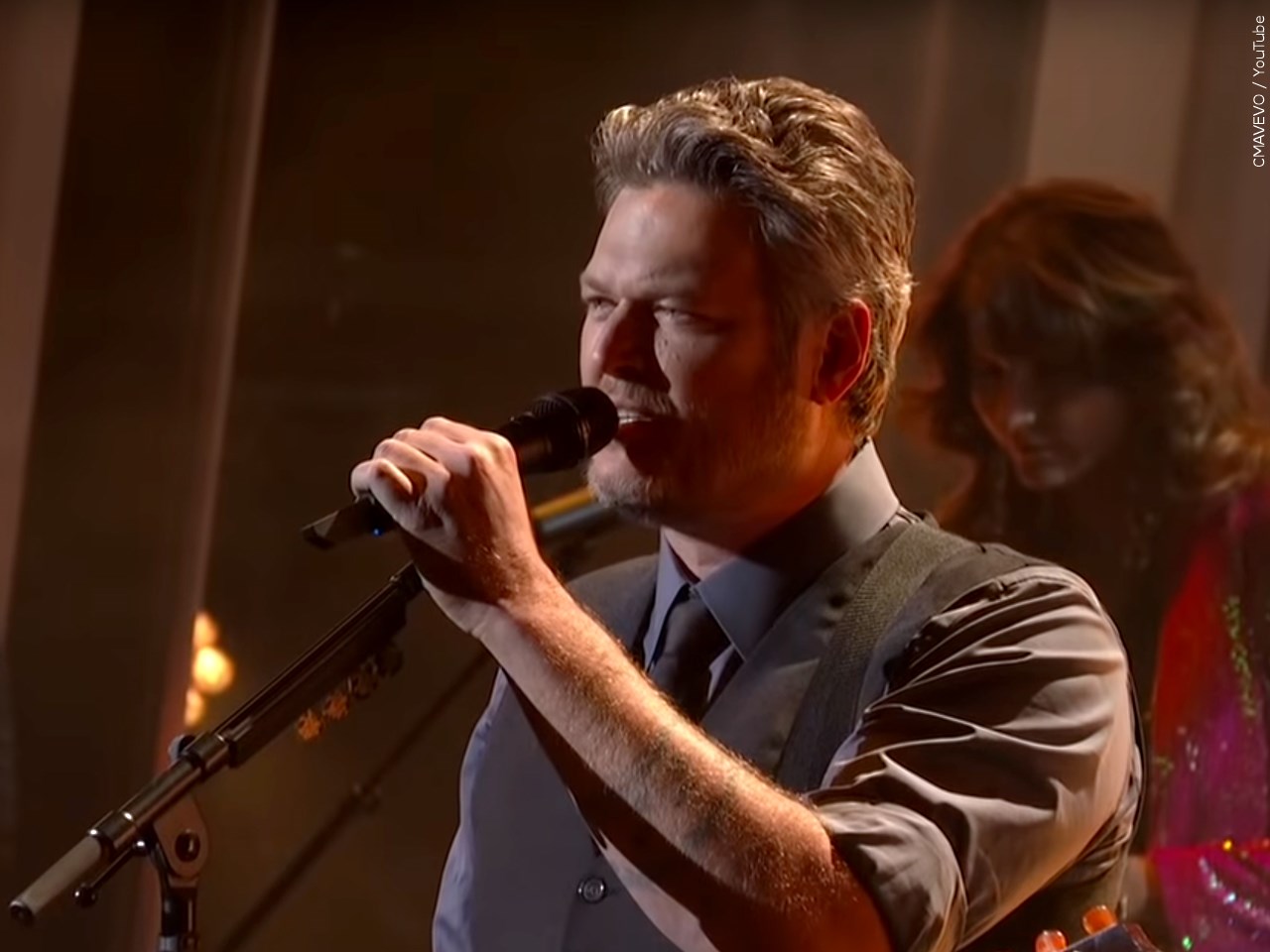 Blake Shelton to kick off 'Honky Tonk Tour' at Pinnacle Bank Arena