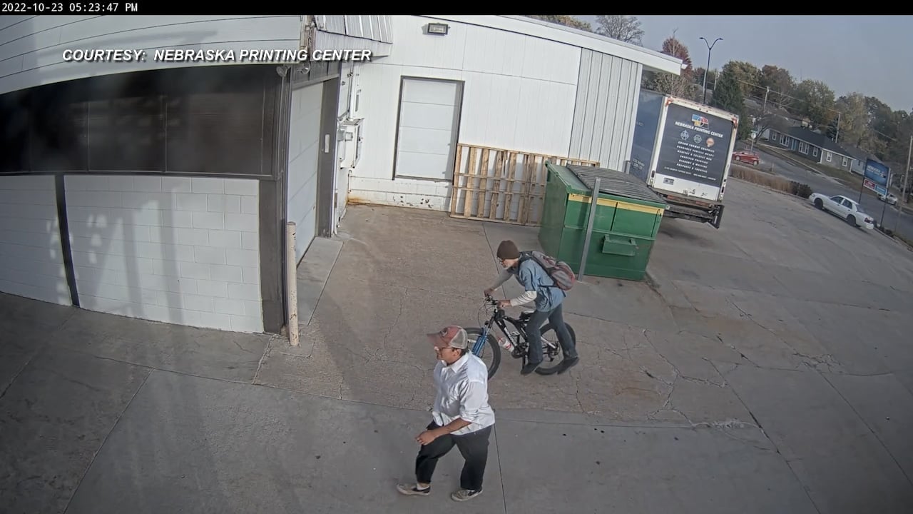 Good Samaritans save Lincoln business from fire after suspected arson