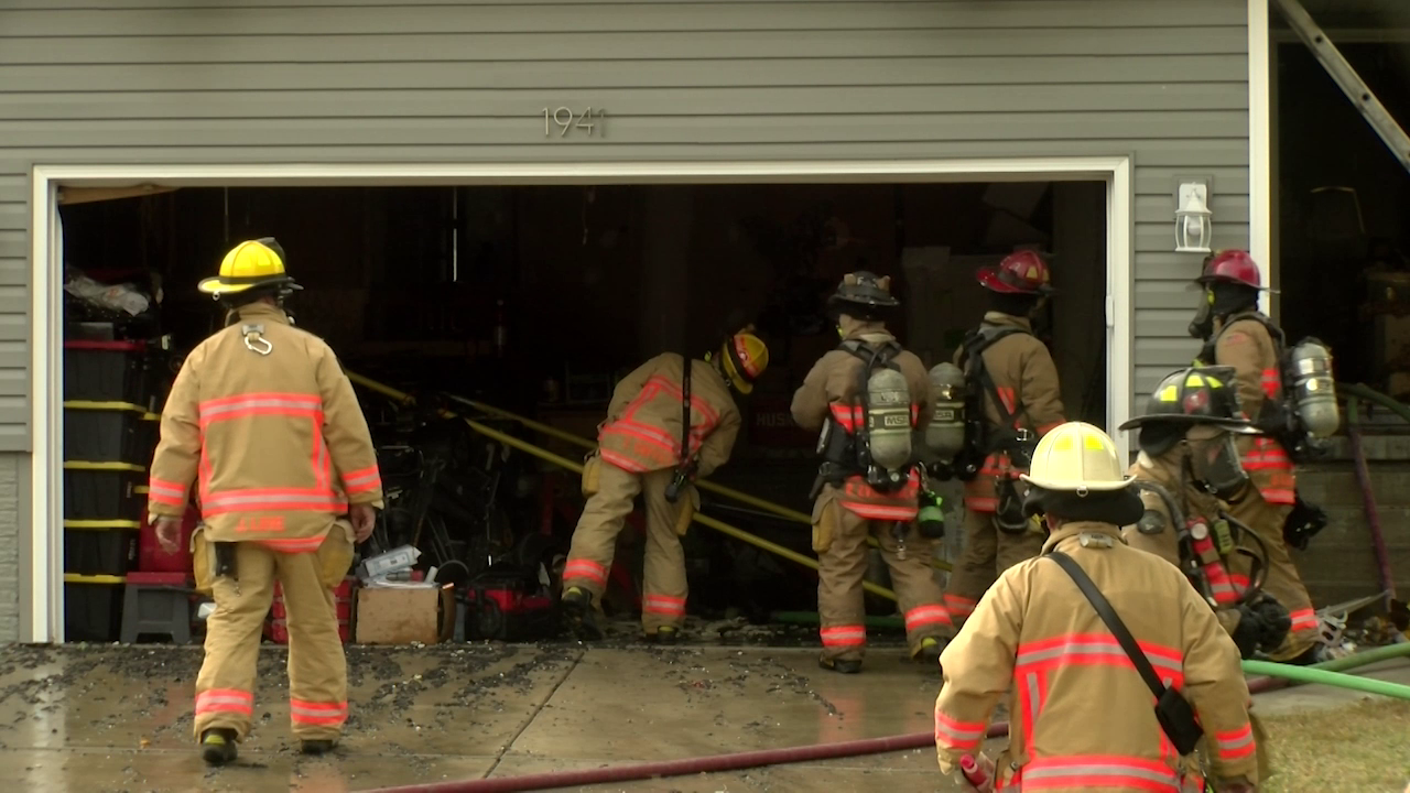 Dog killed in northwest Lincoln house fire