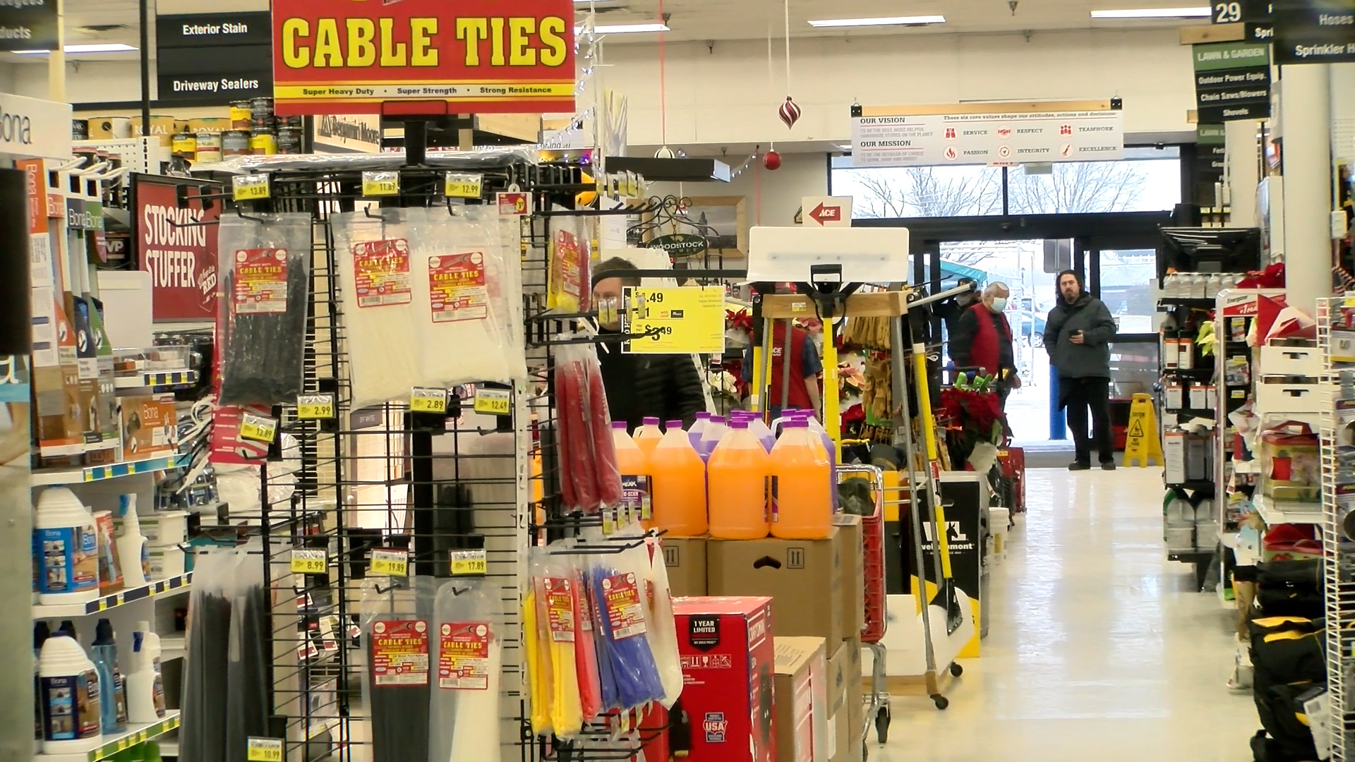Lincoln hardware stores shares preparation tips for winter weather