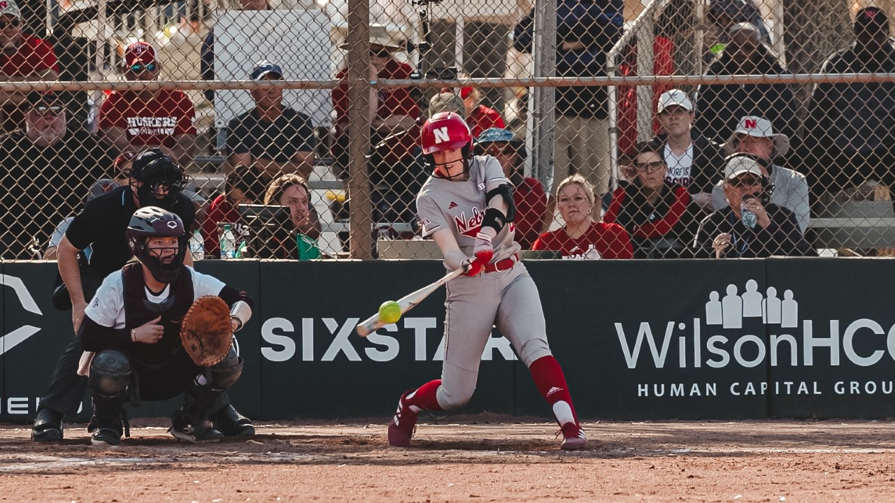 Nebraska gets win over Texas A&M 4-3