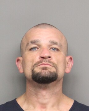 Lincoln man with long rap sheet lands in prison again