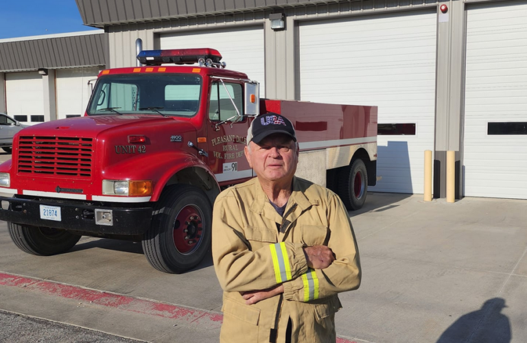 Nebraska volunteer firefighter still battling blazes after 55 years and ...