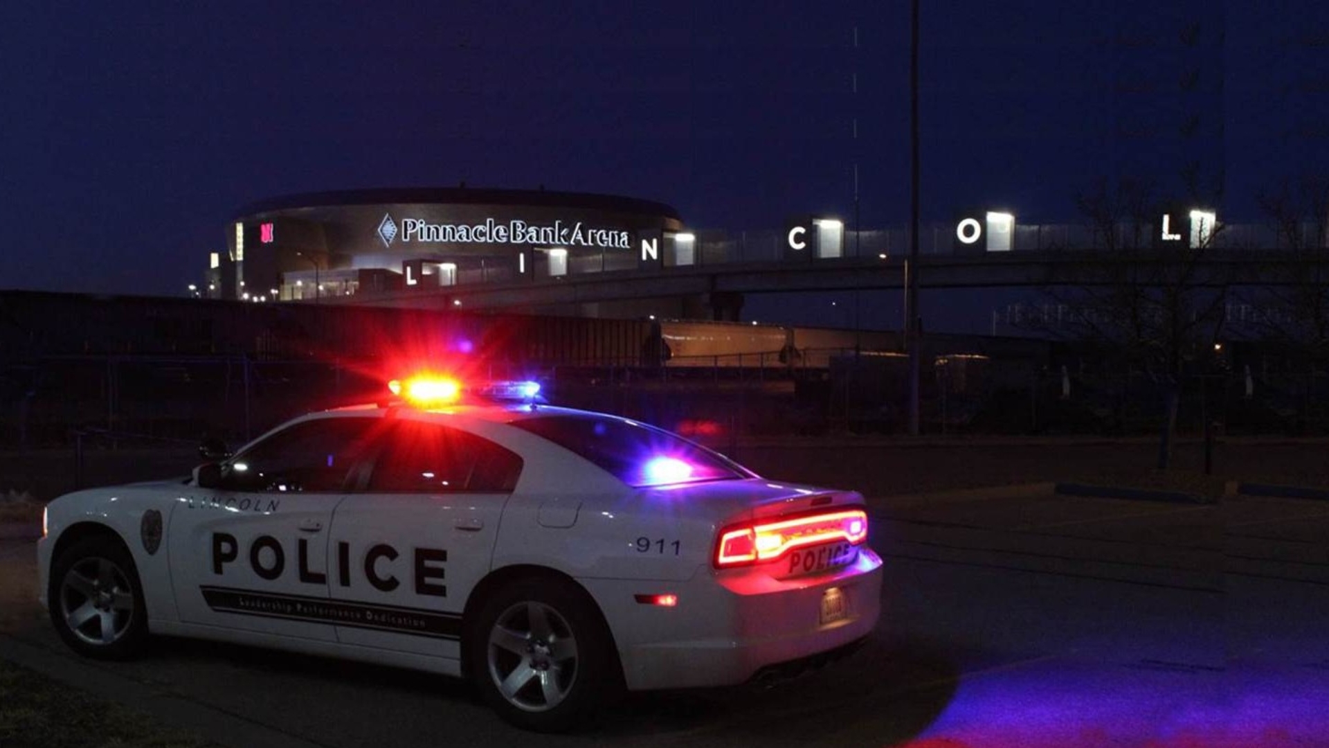 Lincoln Police provide travel tips for Shania Twain concert at PBA