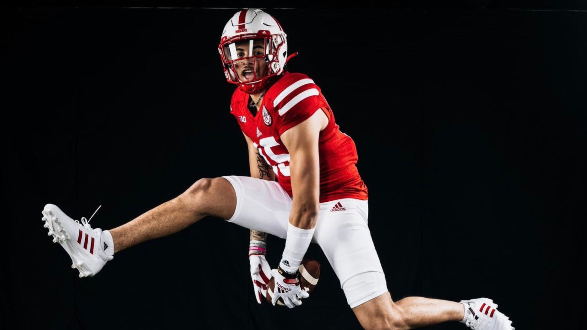 Three-star tight end Keelan Smith commits to Nebraska