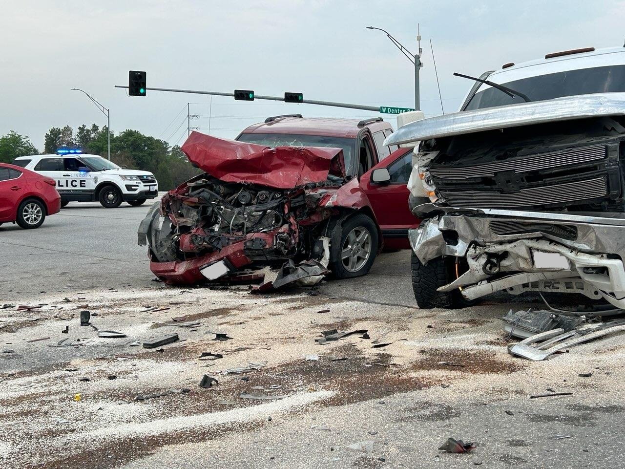 Driver blew red light and had open booze before crash, Lincoln Police say