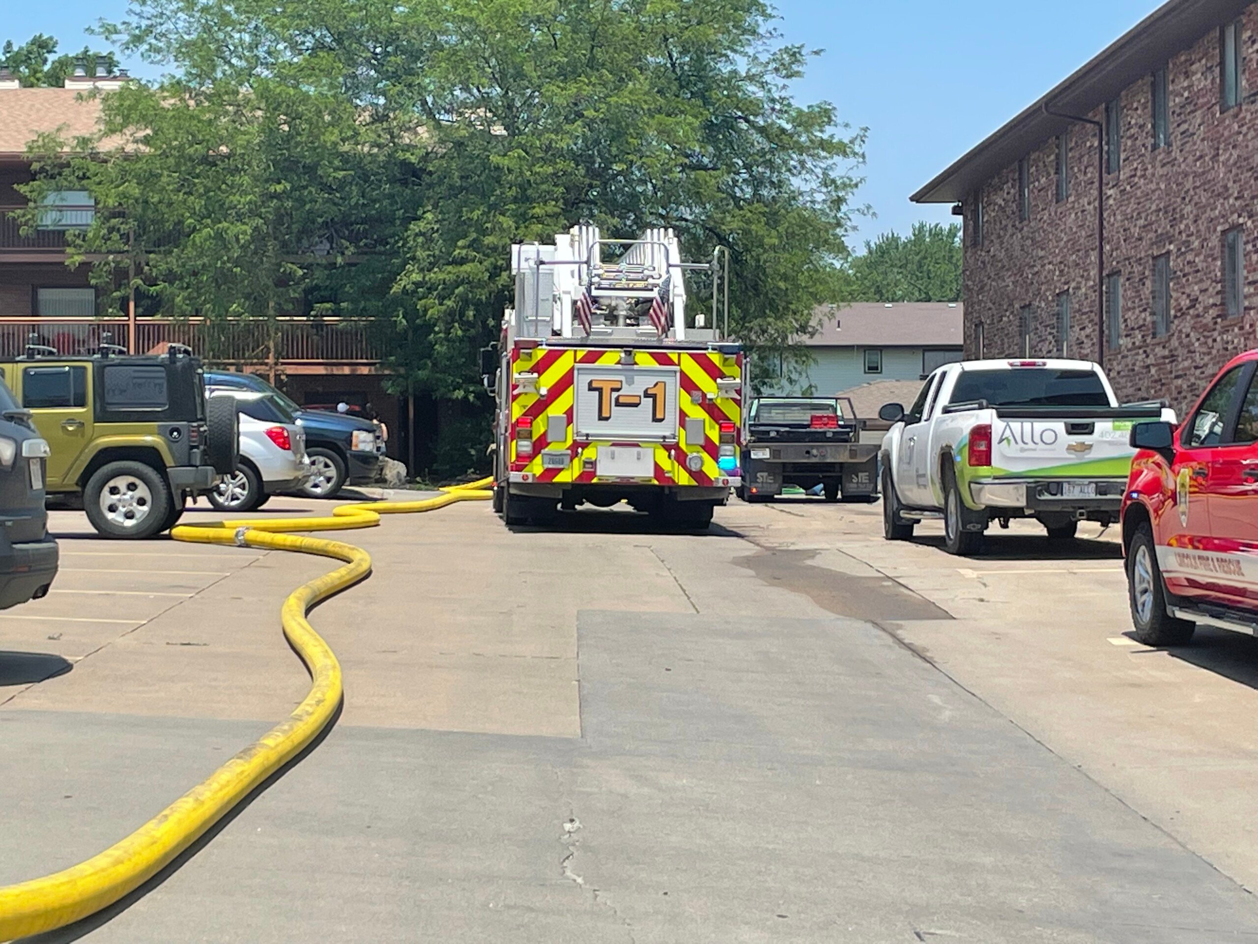 Lincoln Fire & Rescue responds to Knox Street apartment fire