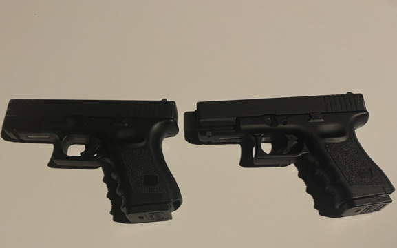 Fake guns found on suspect who fought Nebraska deputies, sheriff's ...