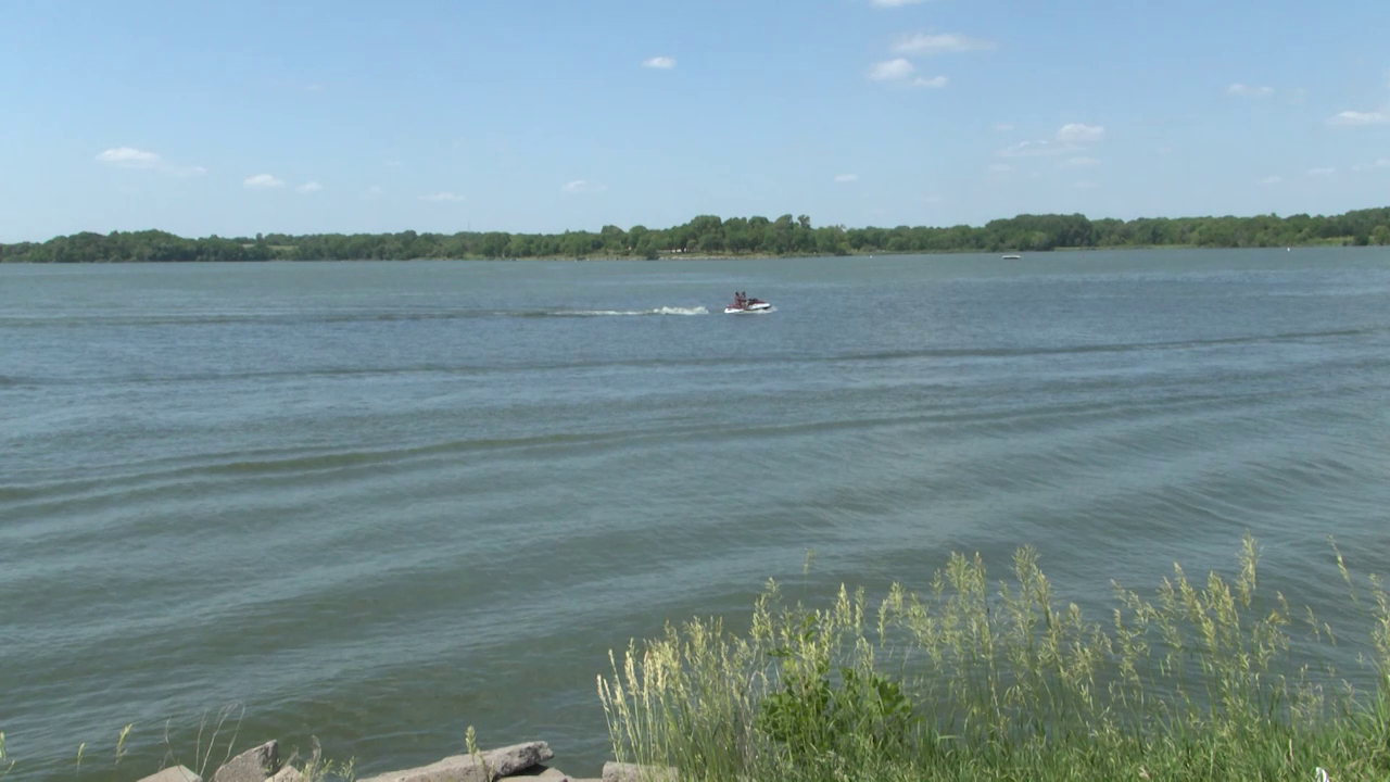 Toxic algal blooms found at Pawnee Lake in Lancaster County