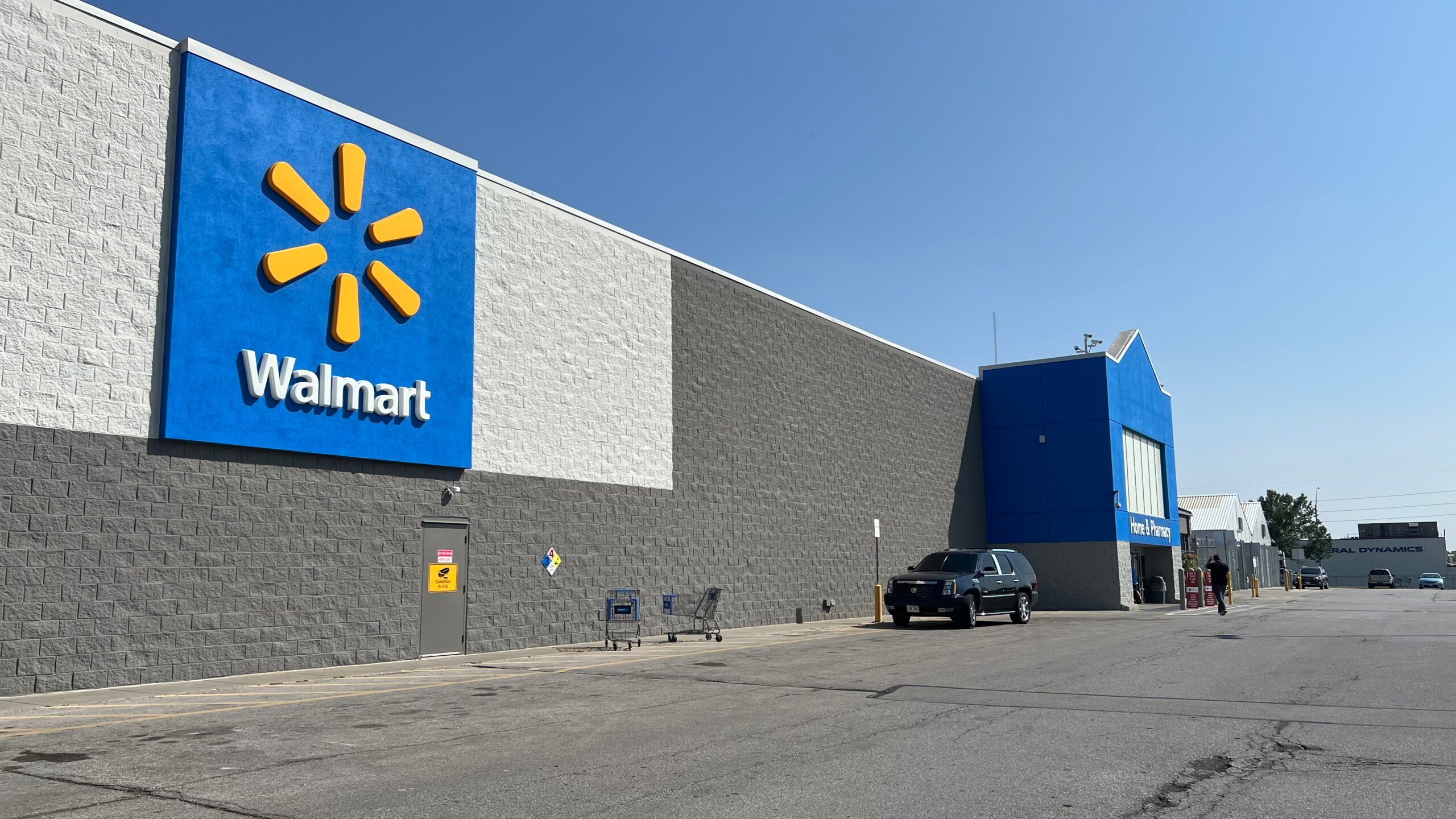 North Lincoln Walmart evacuated due to faulty refrigeration unit