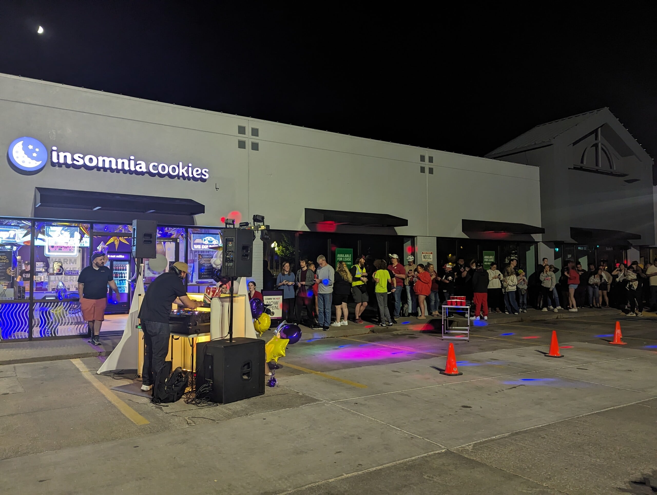 Insomnia Cookies holds grand opening for its first location in Nebraska