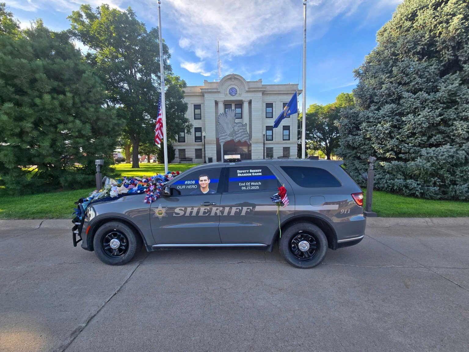 Kansas investigators find 33 pounds of explosives, 20 guns in home of ...