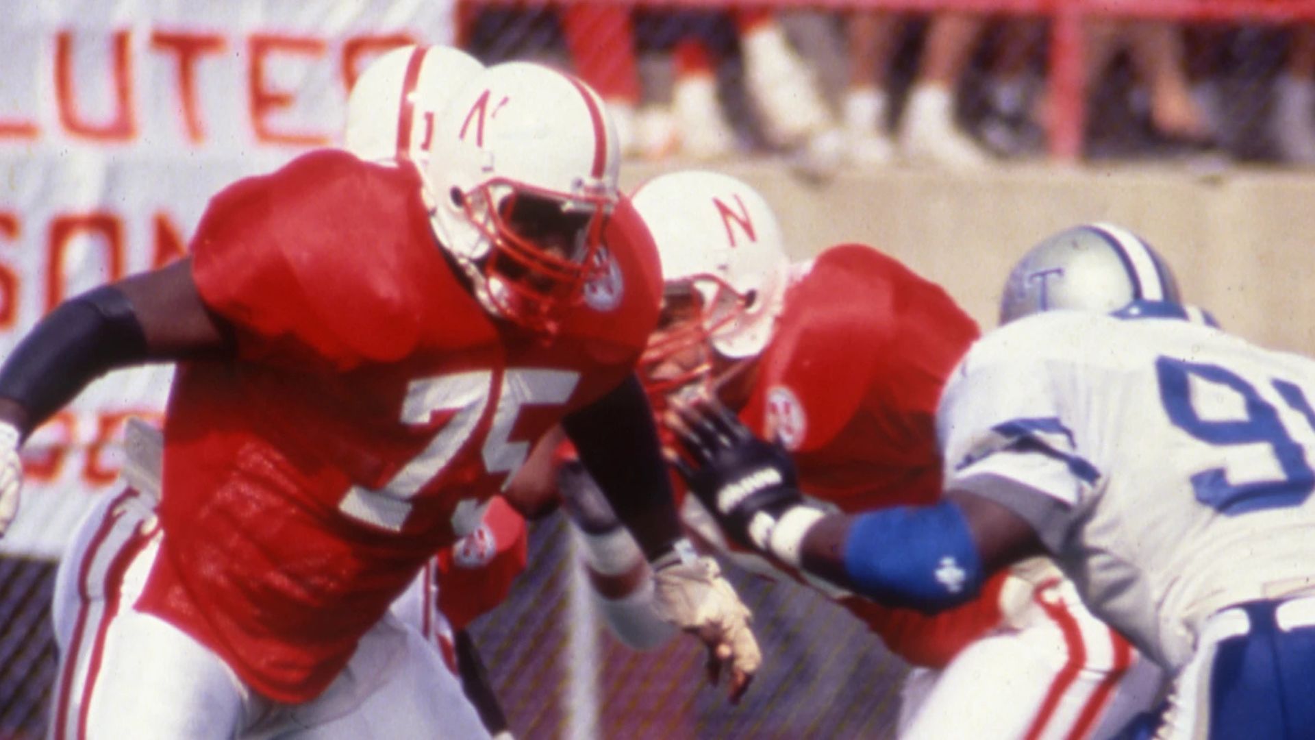 Nebraska football Hall of Famer Will Shields honored with prestigious ...