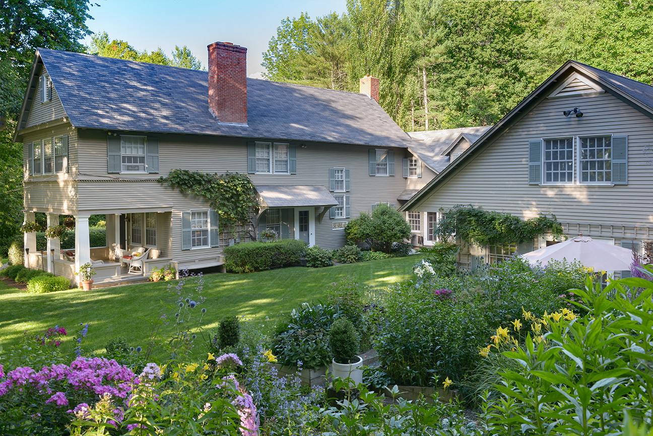 Painter Stephen Parrish's gardens in Cornish|!!| NH