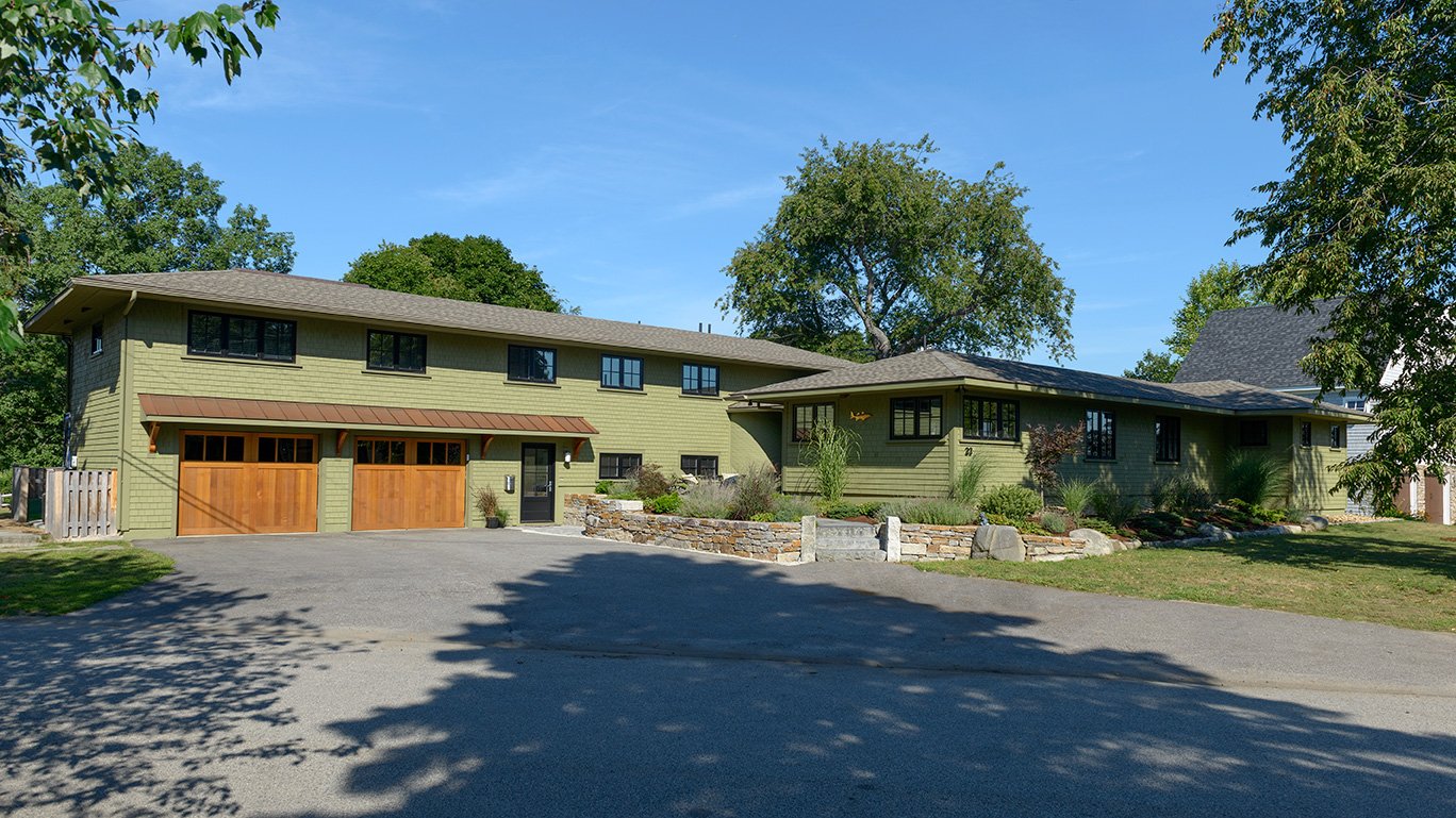 A remarkable makeover of a 1960s ranch - New Hampshire Home Magazine