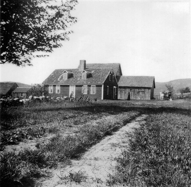 Inspired by an Old Farmstead - New Hampshire Home Magazine