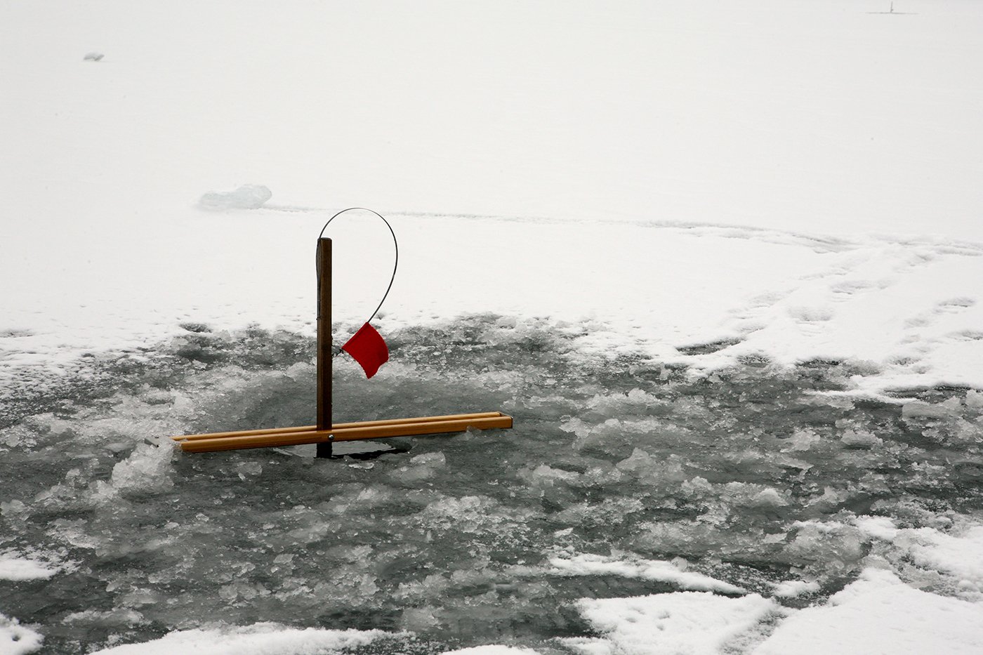 Get your family hooked on ice fishing - New Hampshire Magazine