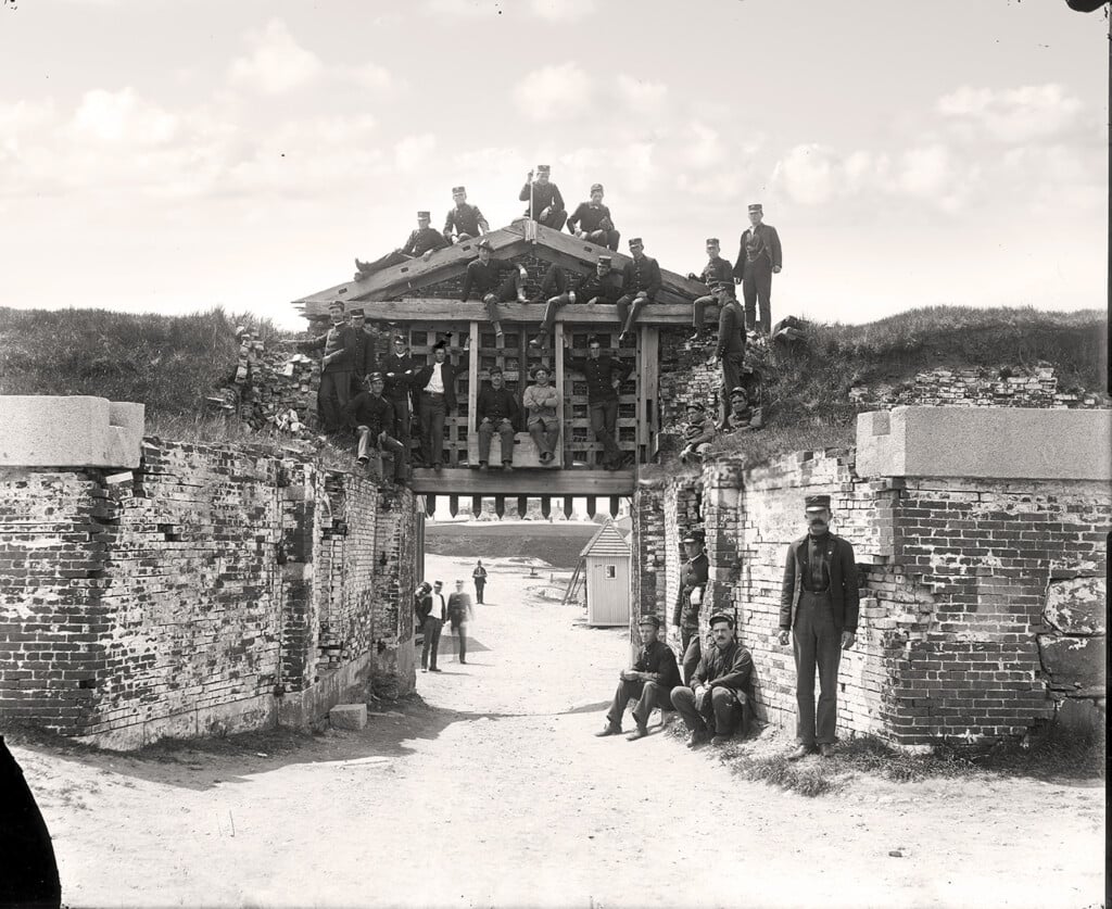 Island Life and the History of New Castle - New Hampshire Magazine