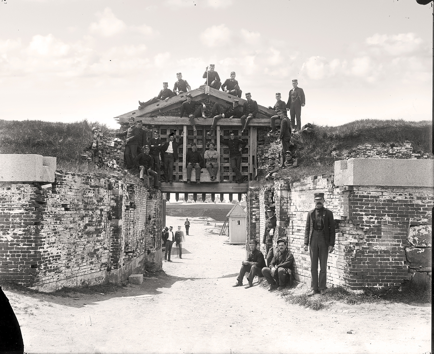 Island Life and the History of New Castle - New Hampshire Magazine