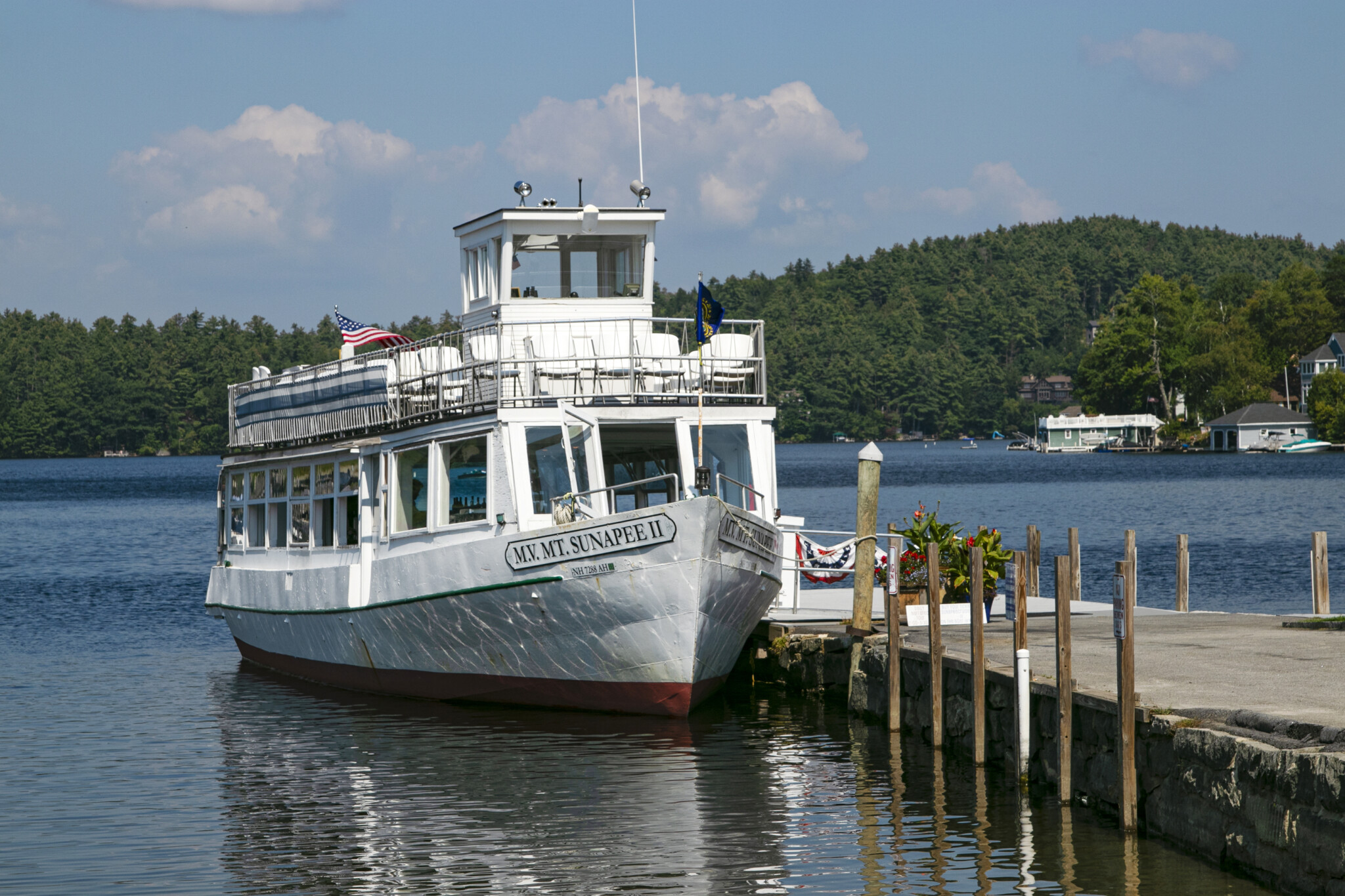 Sunapee: Exploring This Charming Town - New Hampshire Magazine