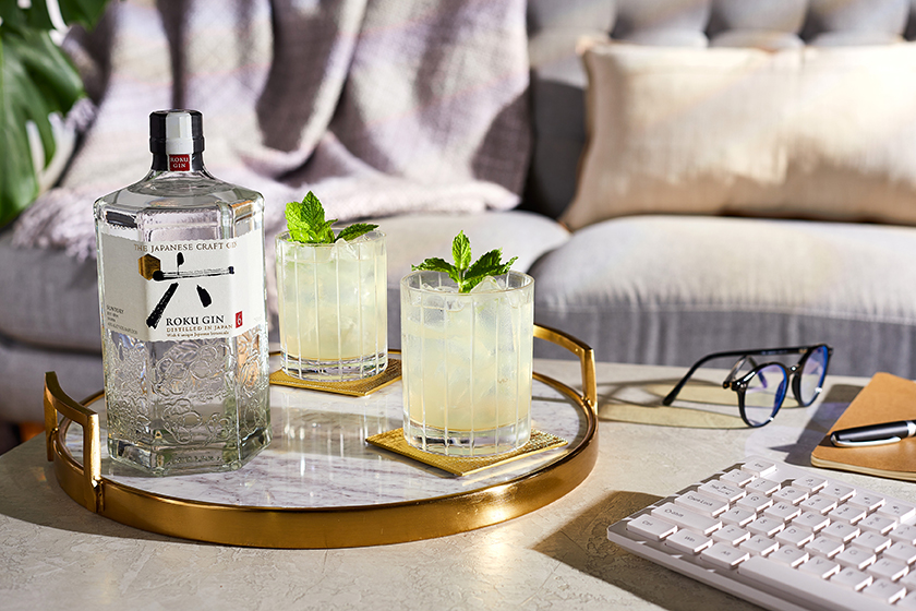 Festive Cocktail Recipes Perfect for Holiday Entertaining - New ...