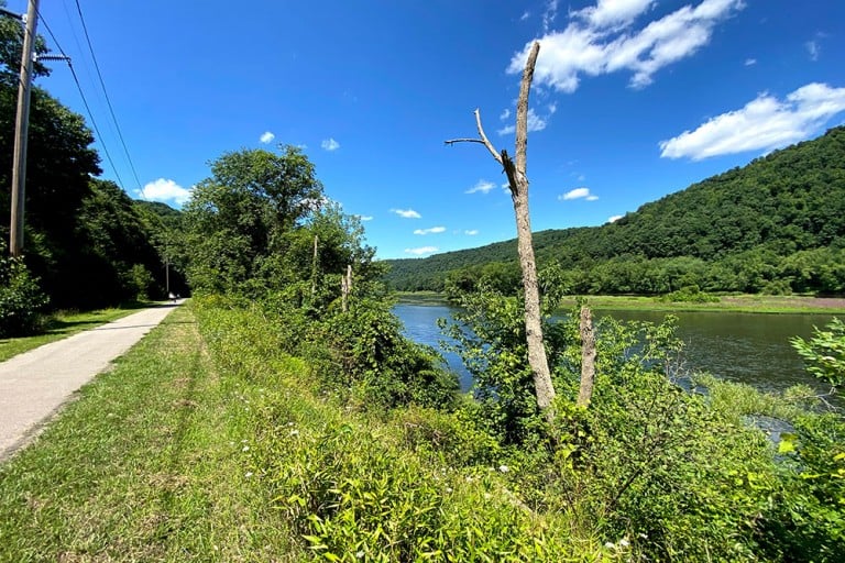 You Can't Beat the Views on The Allegheny River Trail | Pittsburgh Magazine