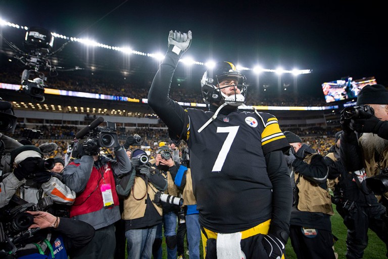 After 18 Years with Steelers, Ben Roethlisberger Officially Retires ...