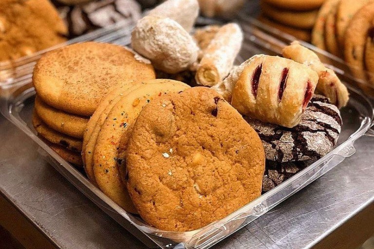 10 Fantastic Chocolate Chip Cookies in the Pittsburgh Area To Try Right ...