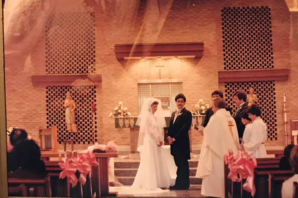 These Pittsburgh Couples Renewed Their Vows on Valentine’s Day with Van ...