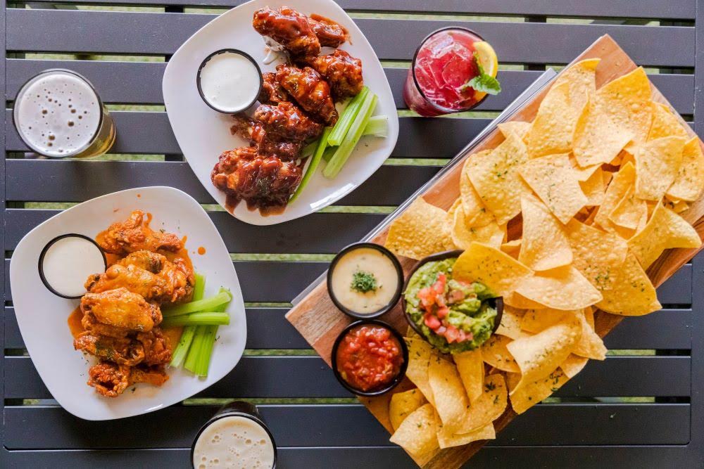 Shooters Golf & Bar In McCandless Is A Hole-In-One For Athletes And ...