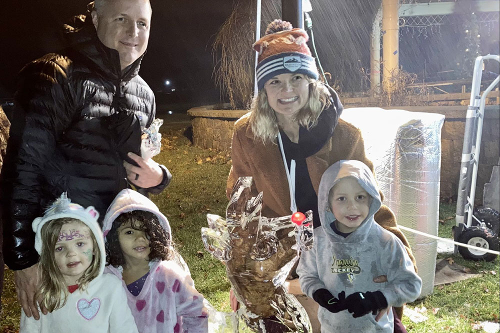 Using a Chainsaw, Richard Bubin Has Been Carving Ice Sculptures For ...