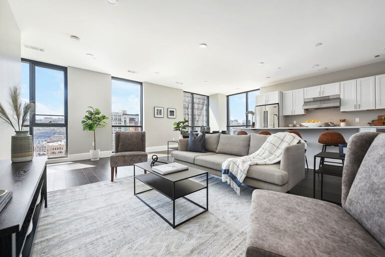 You'll See the Sky and the Skyline from This Downtown Condo ...