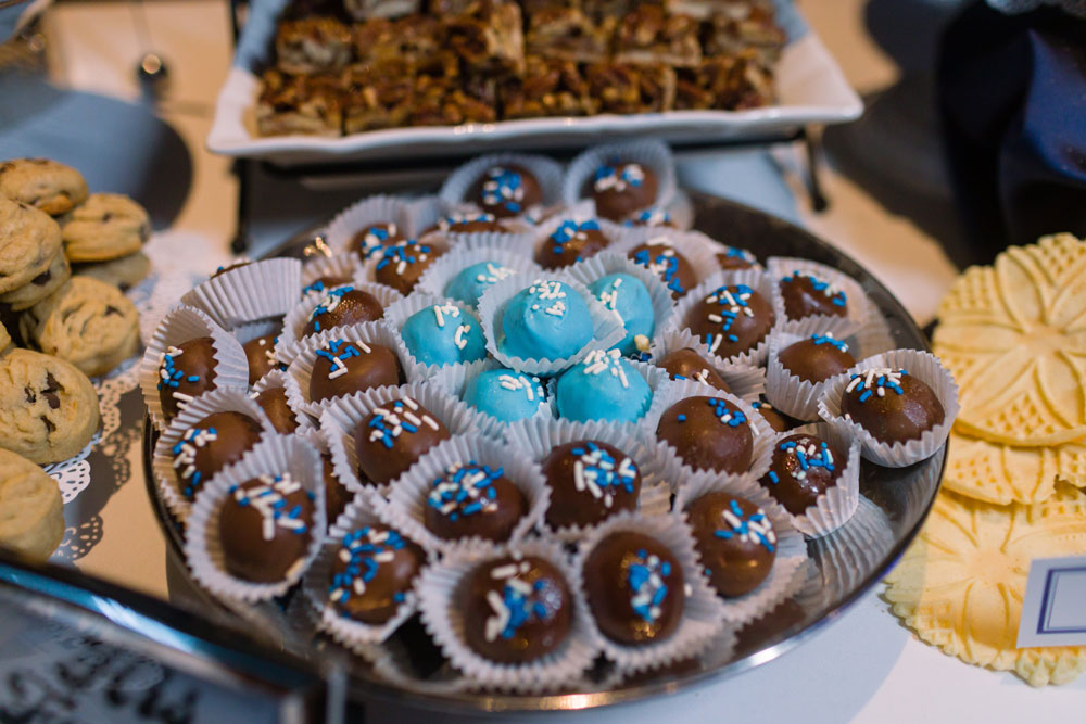 Cookie Table Contest Winner: Lindsey and David Continue the Tradition ...