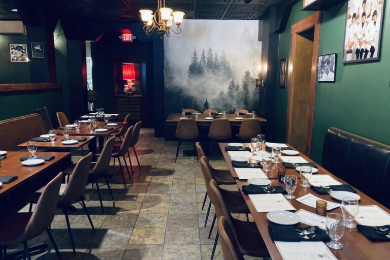 Where Can You Have a "Twin Peaks" Dining Experience in Regent Square ...