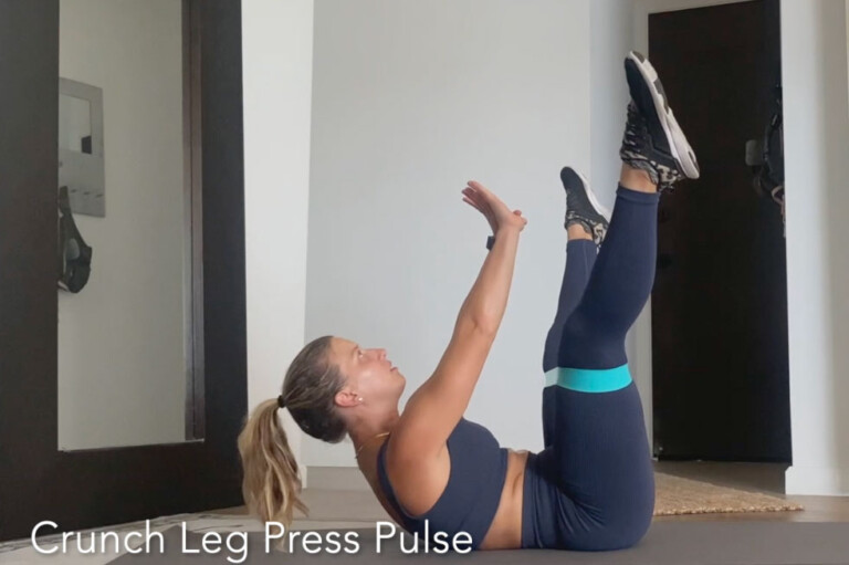 A Lower Body & Abs Workout That Takes Just 10 Minutes | Pittsburgh Magazine