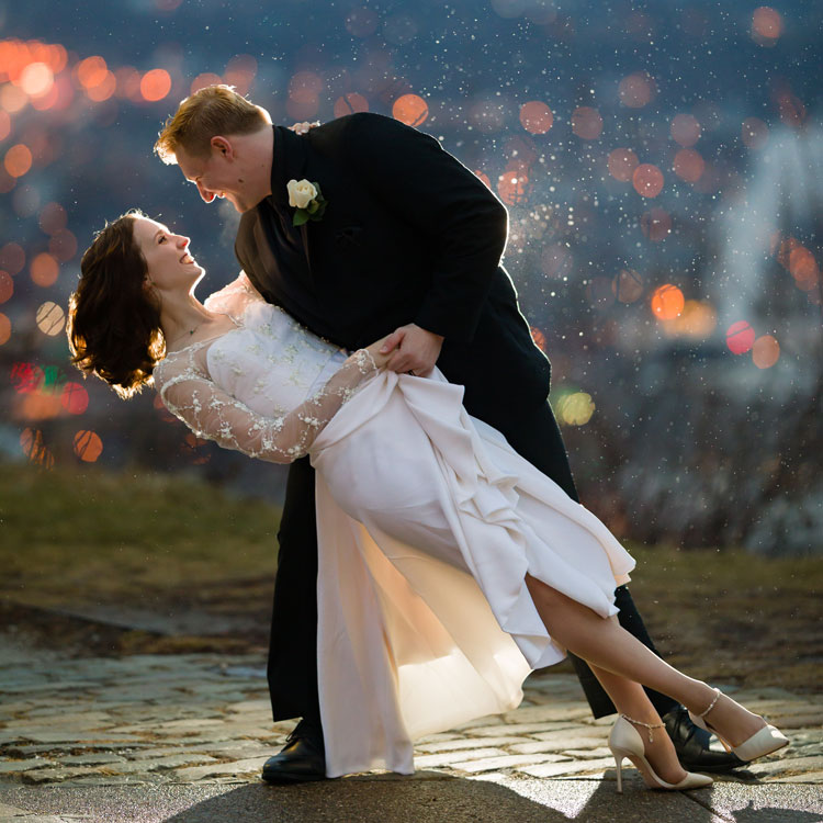 These Ballet Dancers Danced in the New Year at Their Wedding ...