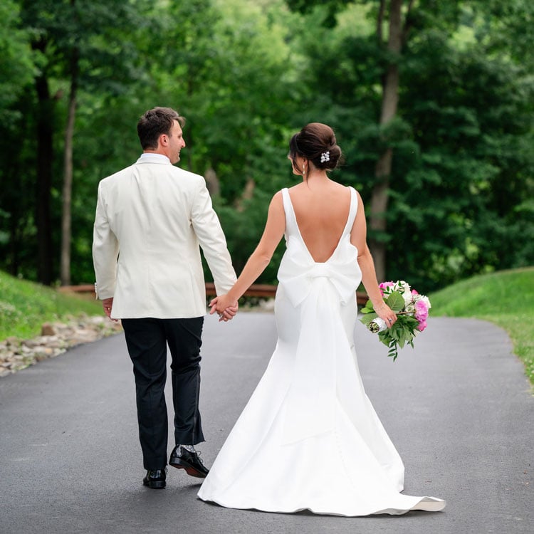 Timeless Trends That Tie A Wedding Look Together | Pittsburgh Magazine