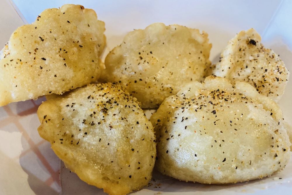 Yinzer Dogs Serves Franks With a Complimentary Side of Pittsburgh ...