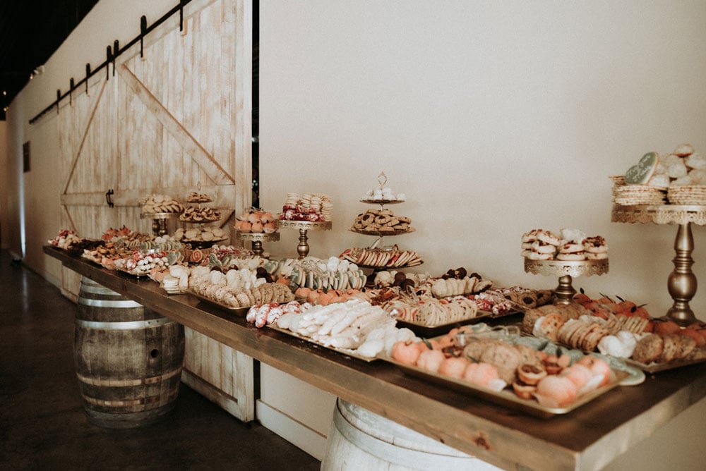 These Vintage-Inspired Cookie Tables Made for a Grand Entrance ...