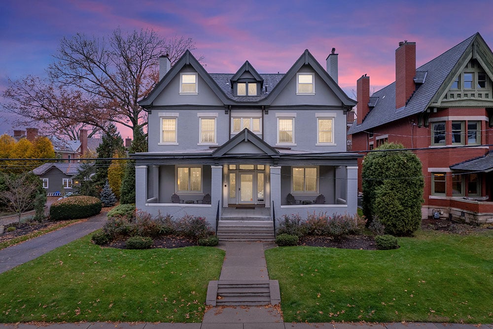 A Thirst for Literature: Welcome to Books on Tap | Pittsburgh Magazine