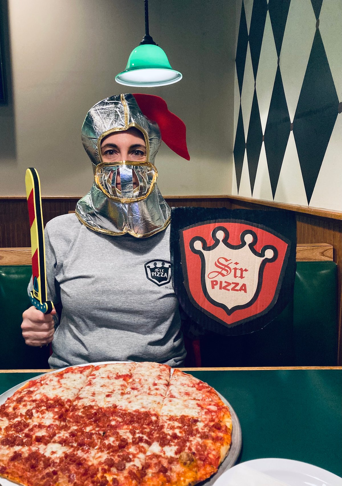 Sir Pizza Celebrates 50 Years of Italian Comfort Food
